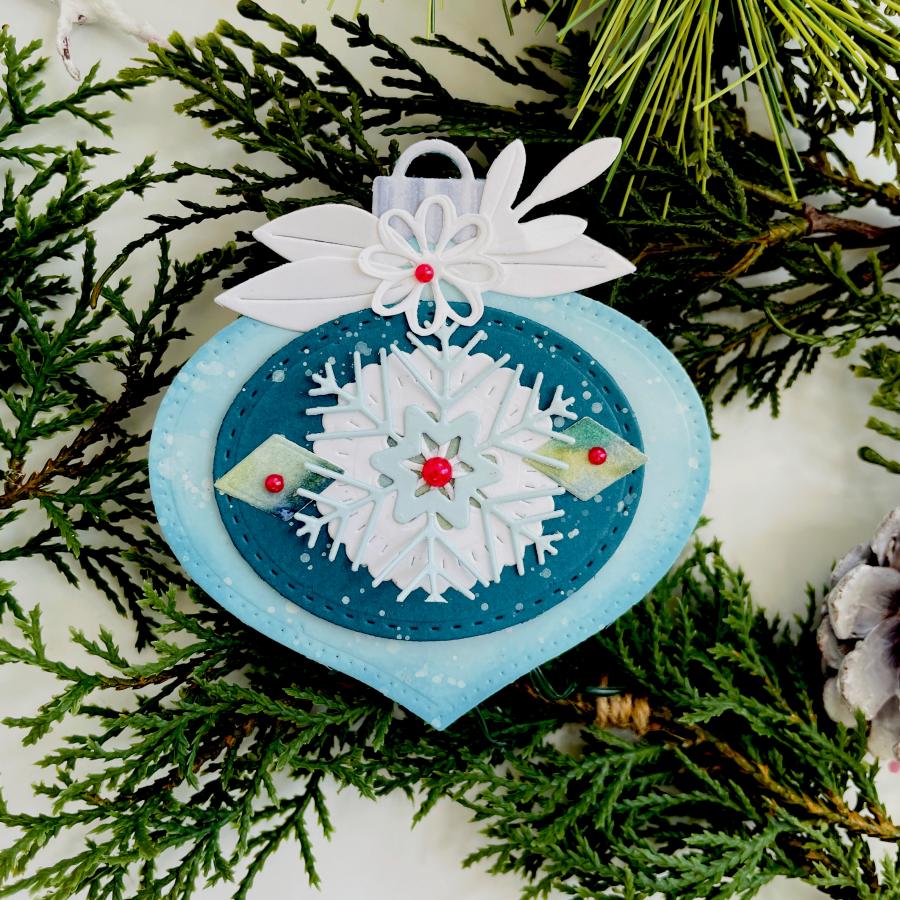 Papertrey Ink - Love to Layer: Ornament Die